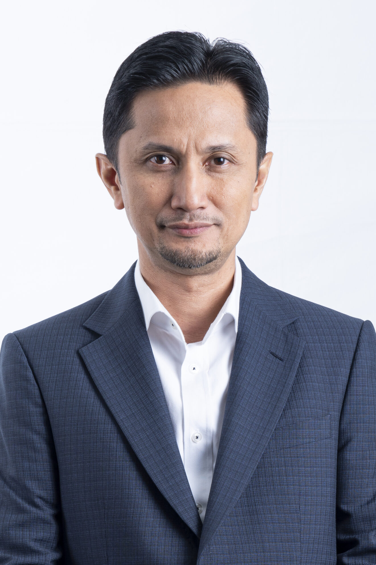 Management Team - TH Properties