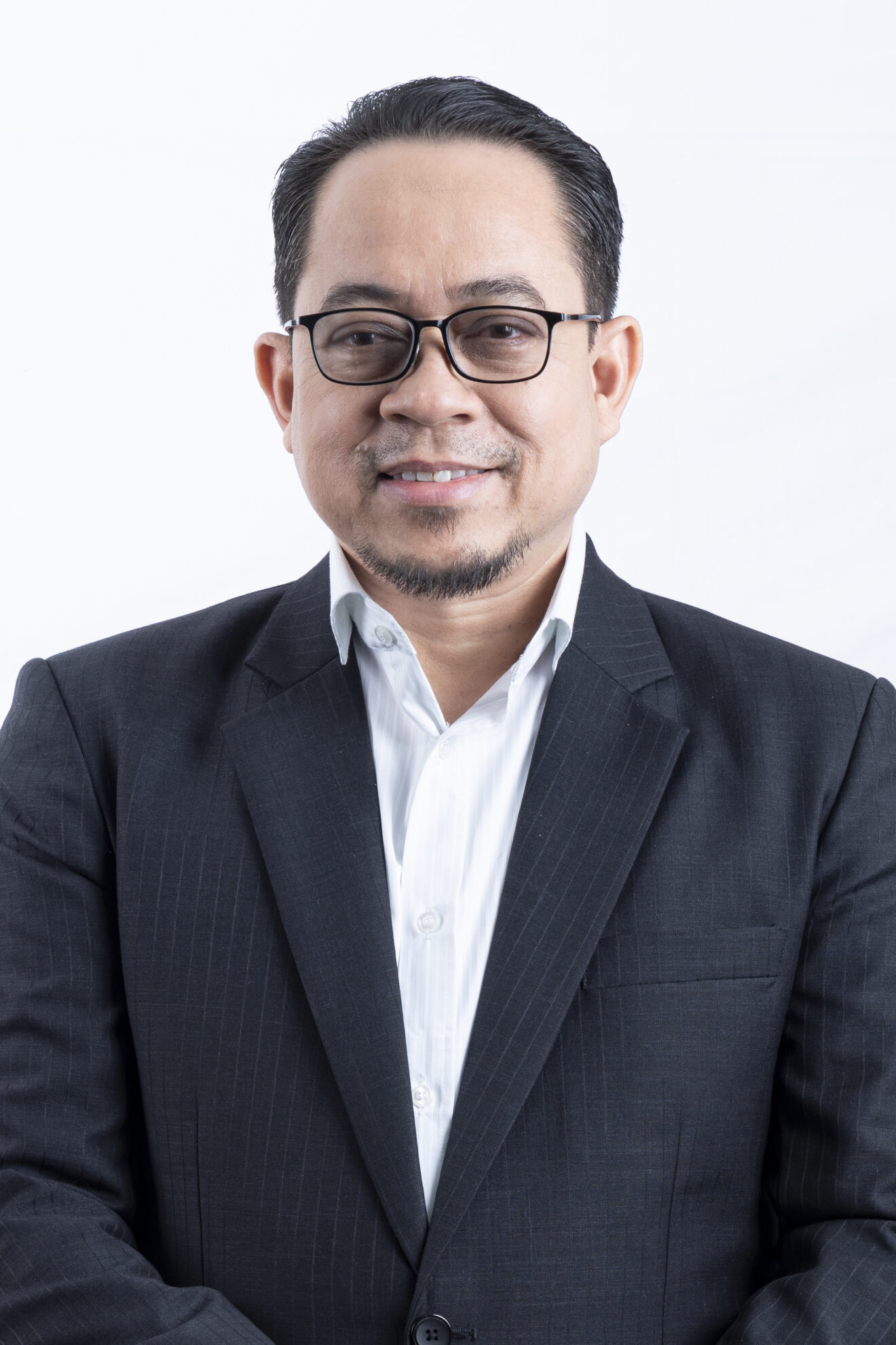 Management Team - TH Properties