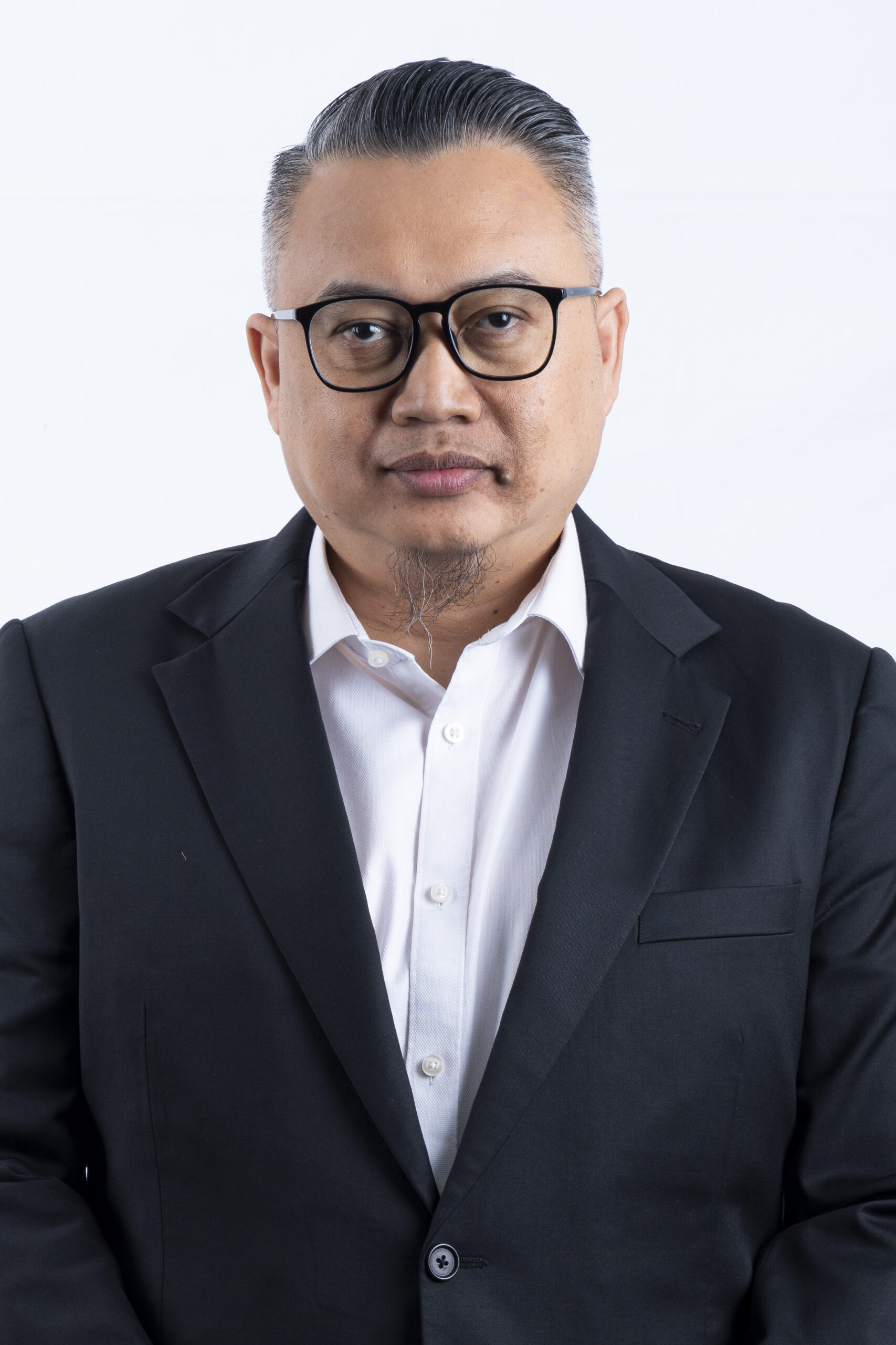 Board of Directors - TH Properties