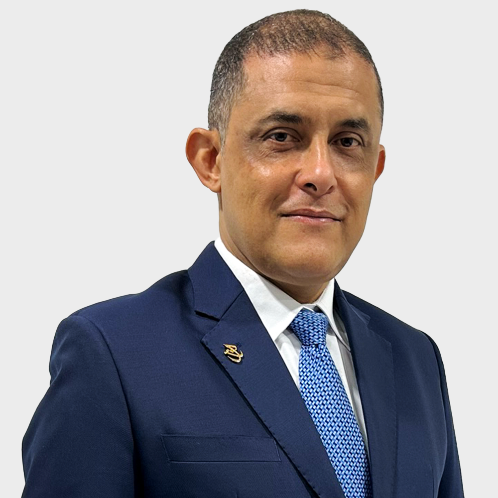 Board of Directors - TH Properties